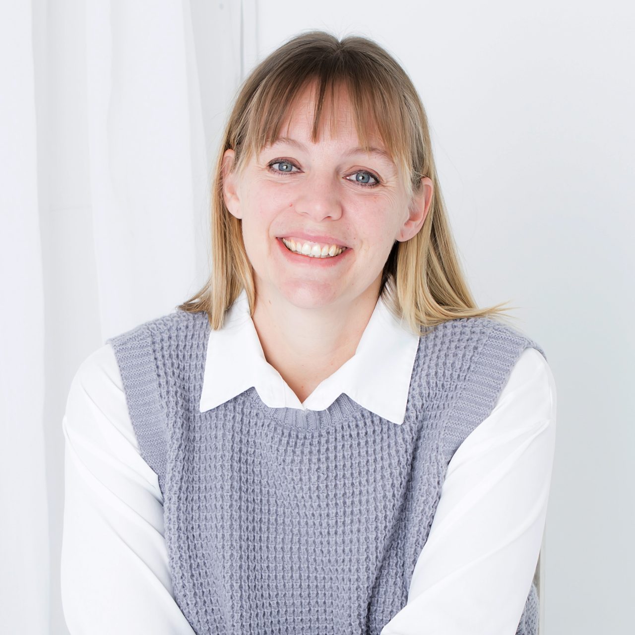 About Us - Jessica Thompson